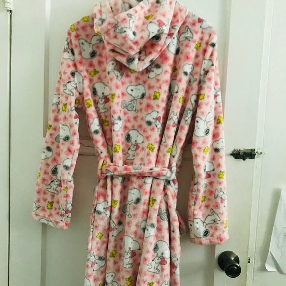 Peanuts | Jackets & Coats | Snoopy Robe | Poshmark